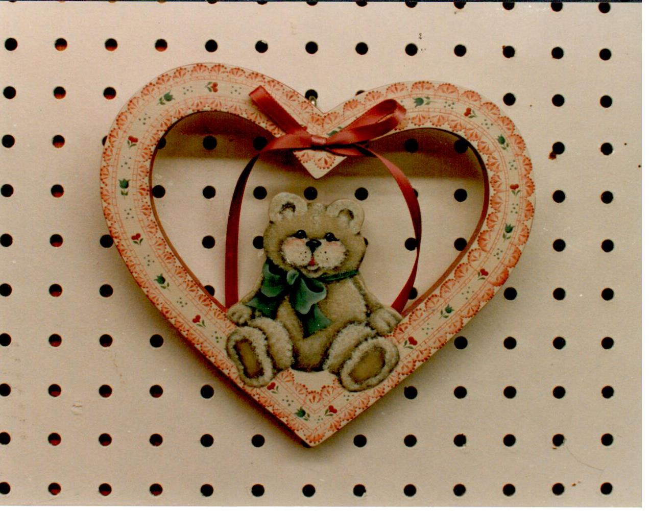 Decorative Painting Bookstore: Teddy Bear Sittin' in Heart - Debbie ...
